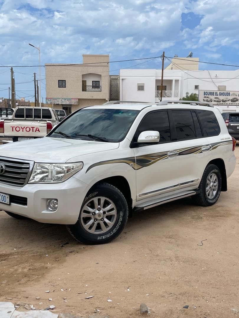 Voursa.com | V8 en bonne état