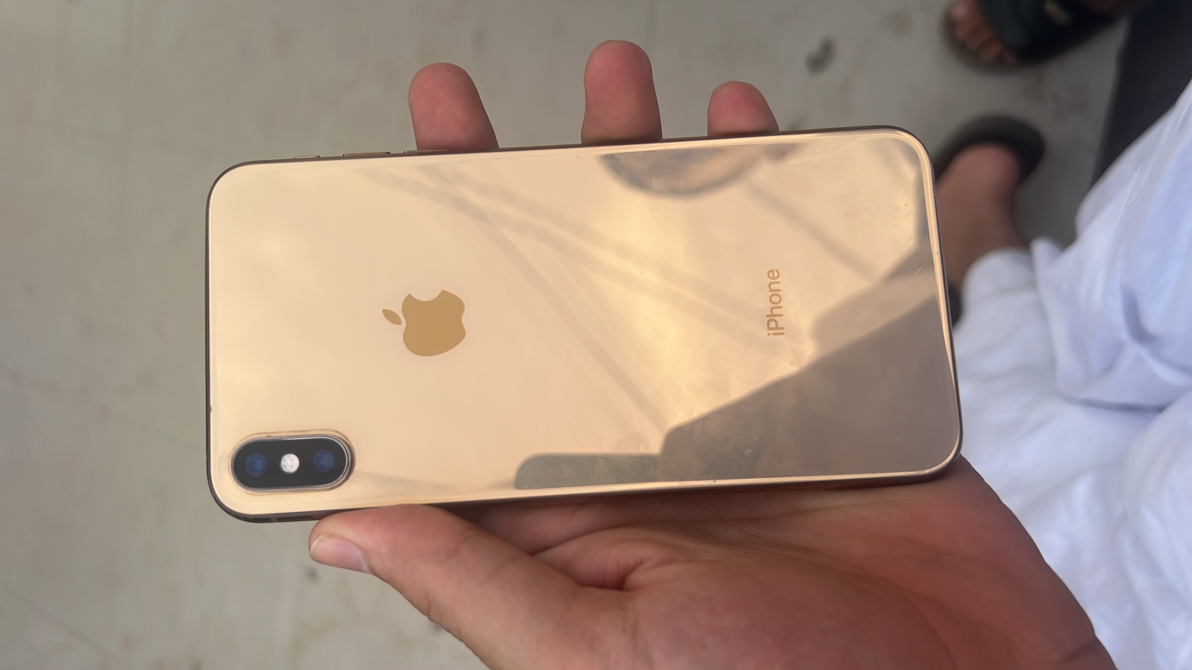 Voursa.com | iPhone xs max