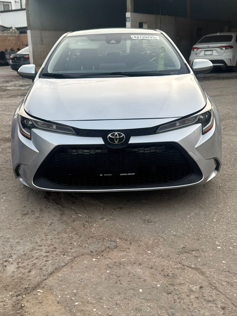 Voursa.com | Corolla LE