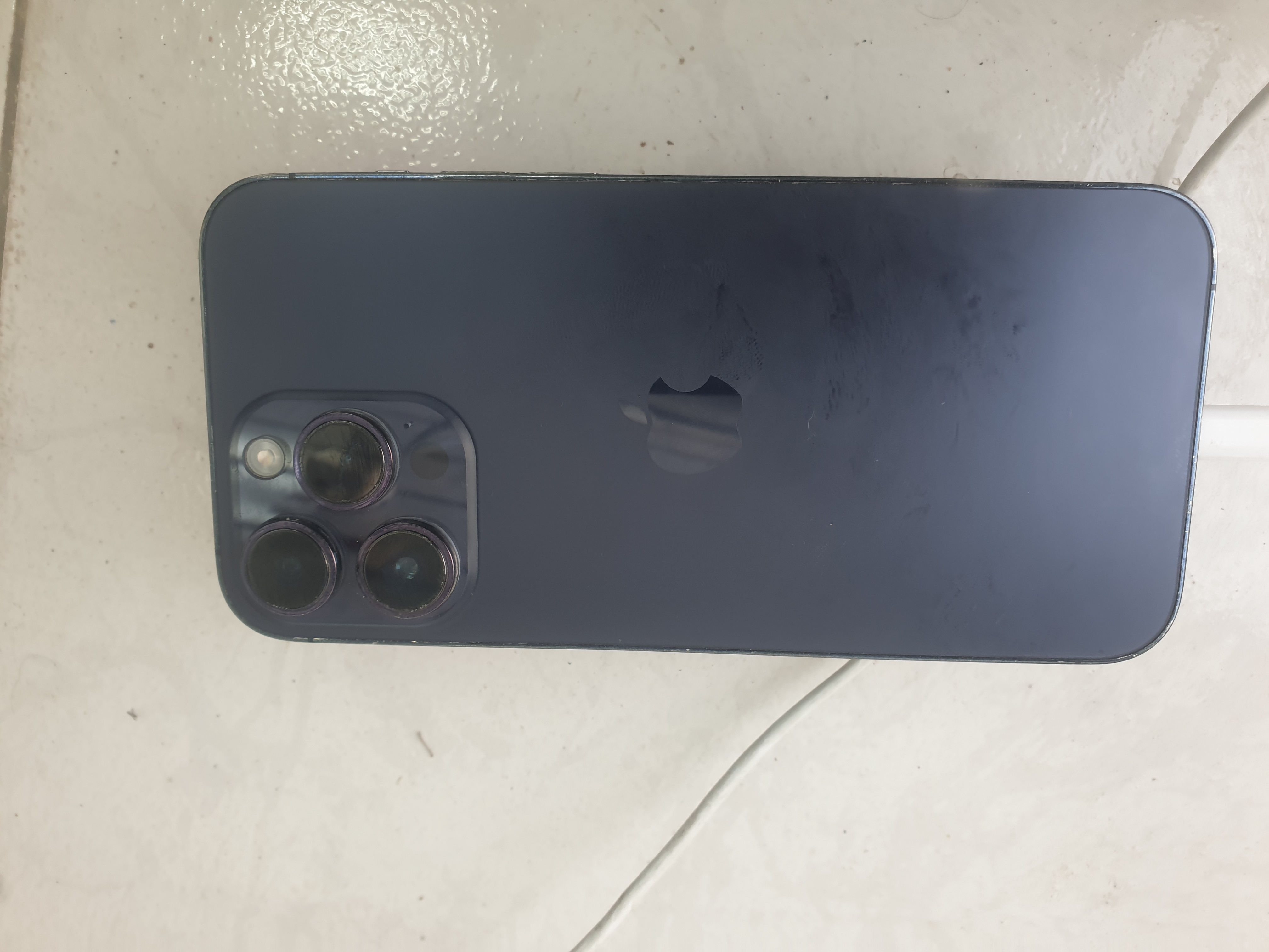 Voursa.com | 14 Pro Max