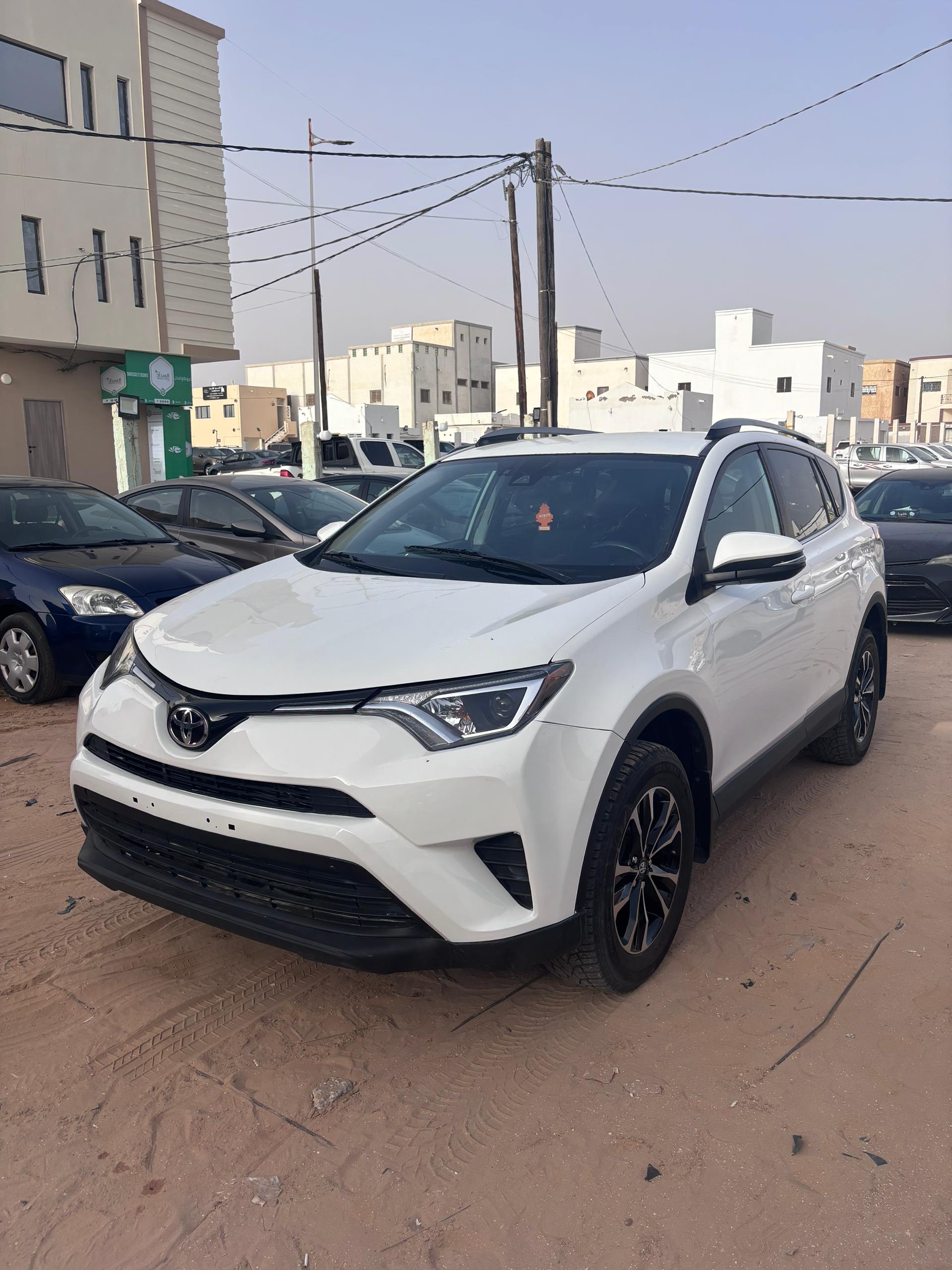 Voursa.com | Rav4 2017 LE